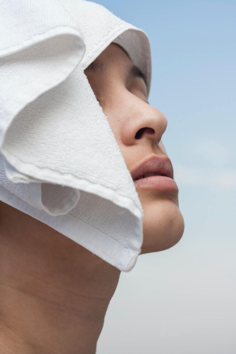 11 Nose Itchy Superstitions: What does it Mean When Your Nose Itches?
