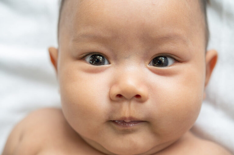 Why do Babies Stare at Me Spiritual Meaning: 7 Signs!