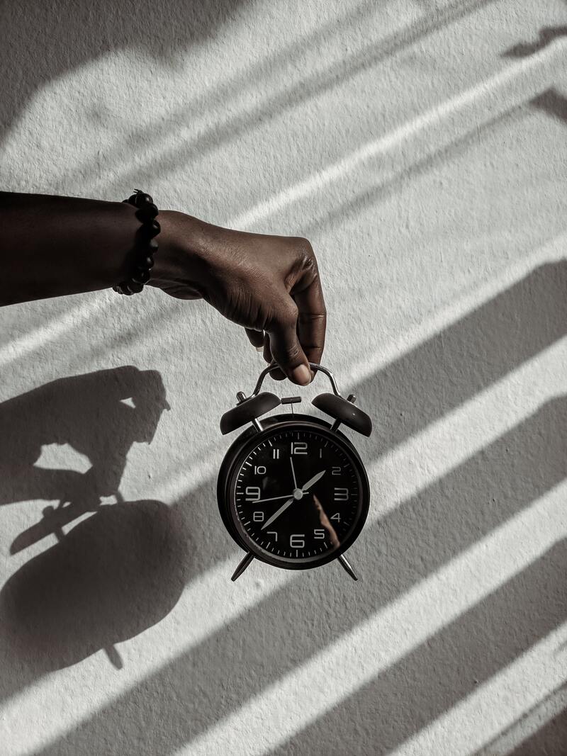 Why do I see 9:11 on the Clock? 11 Spiritual Meanings