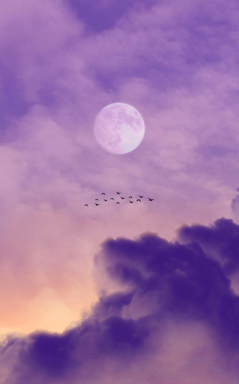 11 Full Moon Physical Symptoms (Beware of Headaches)