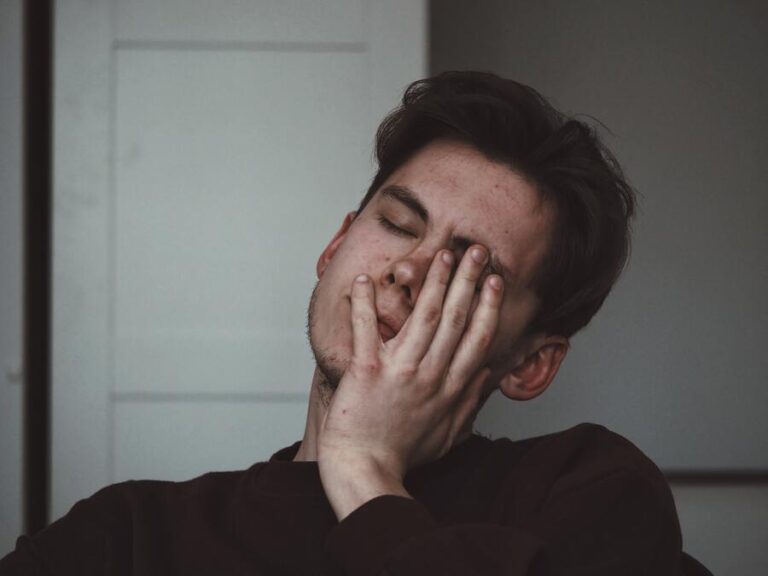 9 Spiritual Meanings of Yawning: Meditation and Prayer