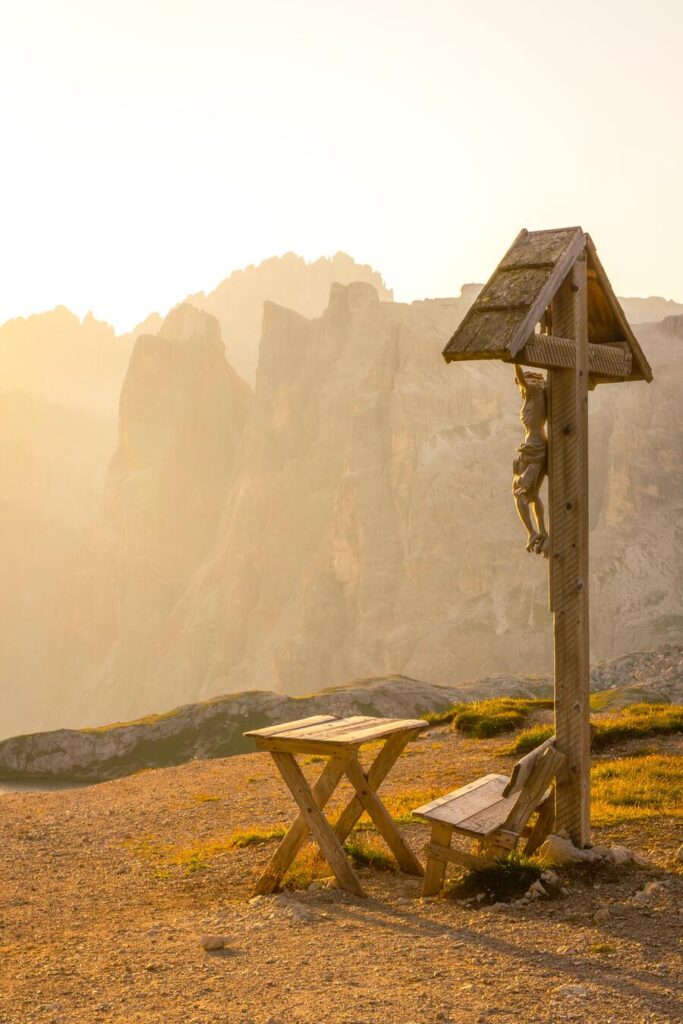 11 Meanings of Seeing Jesus in a Dream: Is It a Sign?