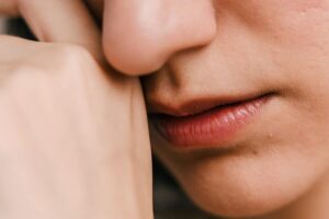 9 Chin Twitching (Spiritual) Meanings and Superstitions