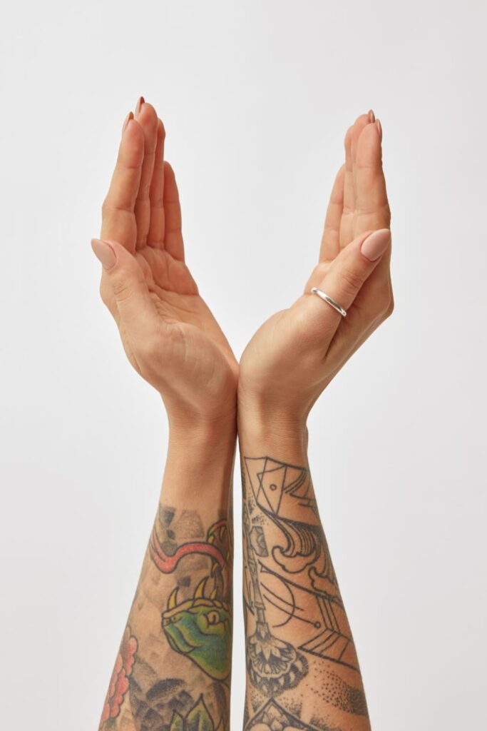Mephobia Face Tattoo Meaning: 9 Positive Signs