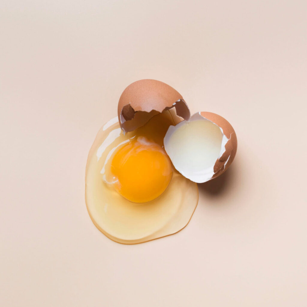 7 Spiritual Meanings of Cracking a Bloody Egg