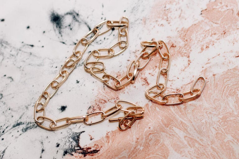 7 Spiritual Meaning of Chains: Necklace, Bracelet